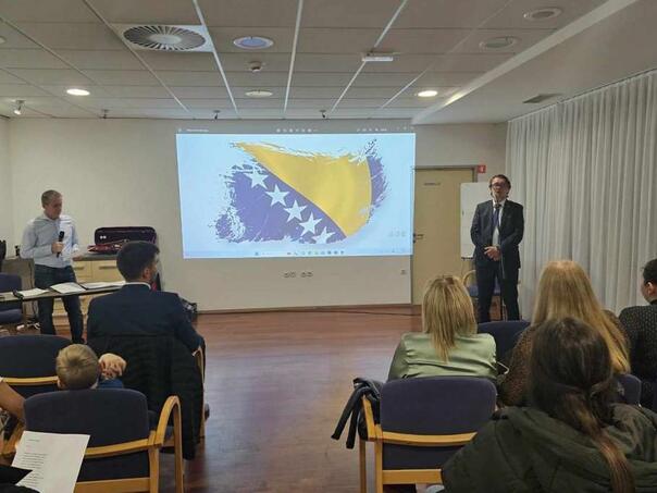 Dan državnosti BiH prvi put obilježen u slovenskom Pomurju Dan državnosti BiH prvi put obilježen u slovenskom Pomurju
