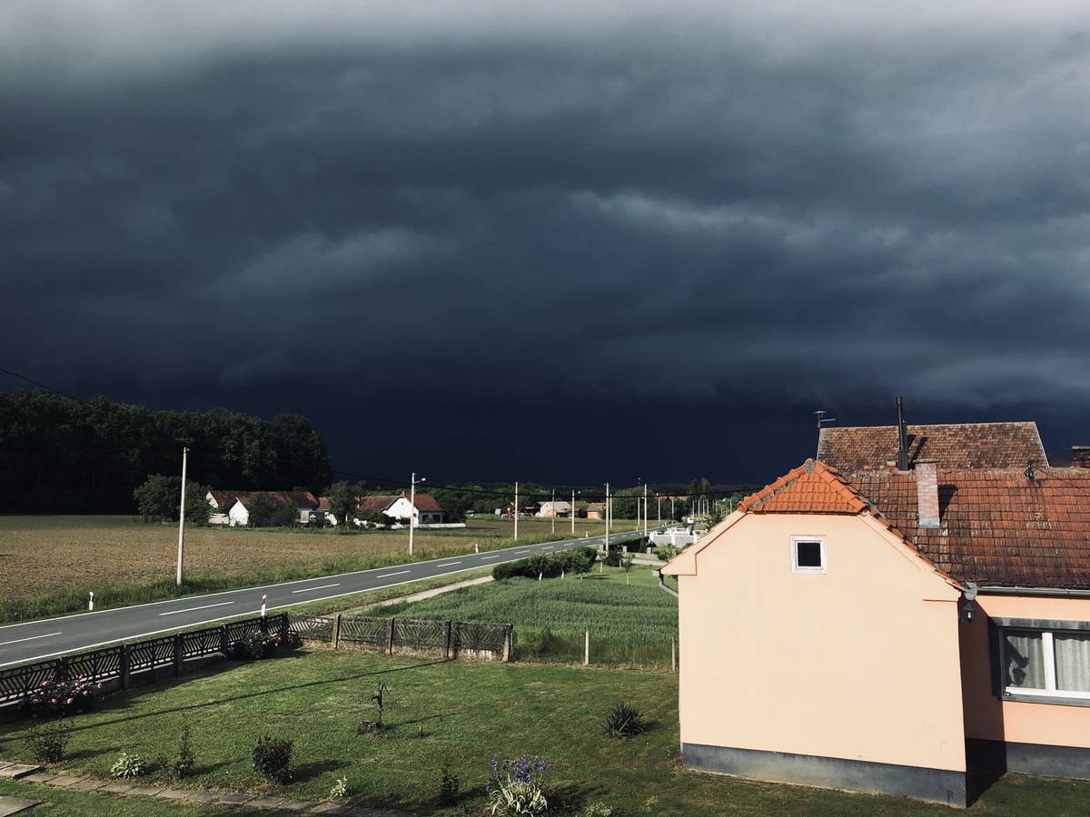 Izdato upozorenje na novo olujno nevrijeme u Hrvatskoj