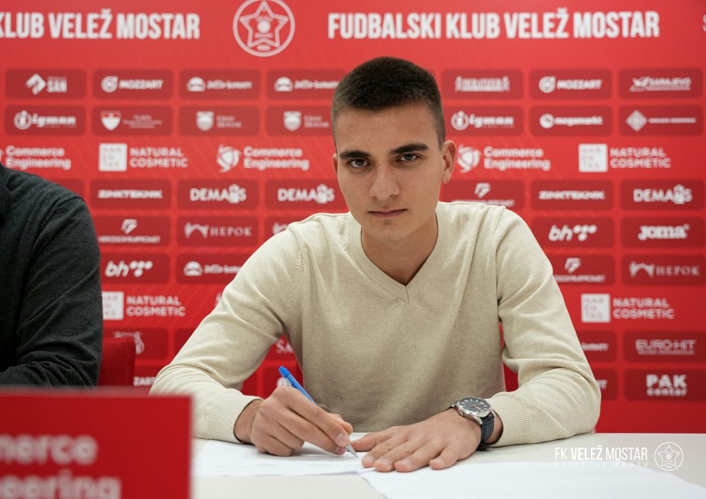 Kapiten juniora Dinama Vito Čaić novi igrač FK Velež