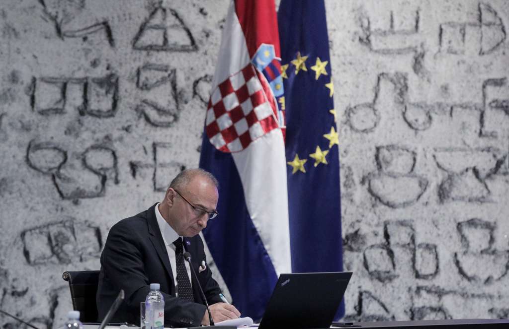 Lora, logor ili zatvor?: Grlić Radman uzburkao duhove u Crnoj Gori