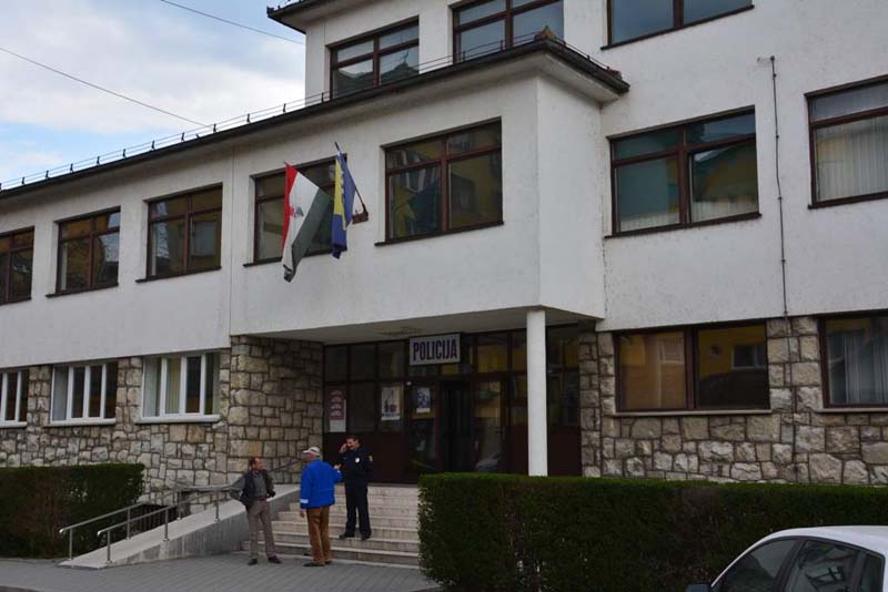 Načelnik policije u Jajcu pretukao policijskog službenika