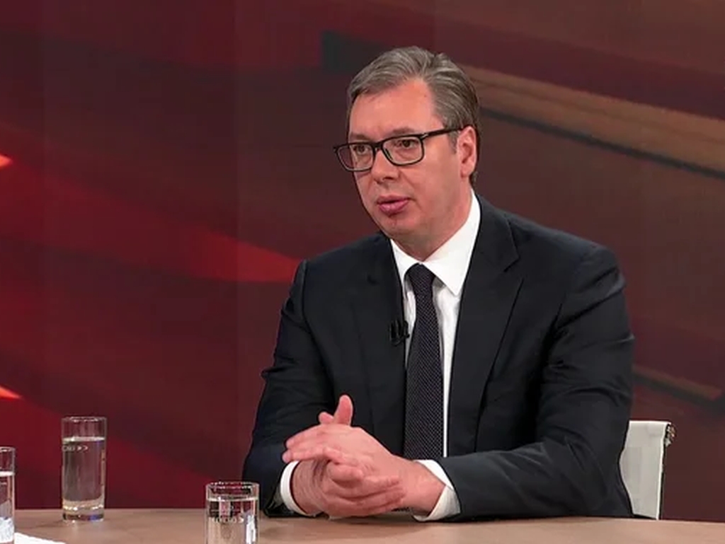 Nisi nadležan: Vučić bi da vidi je li EUFOR dobio nalog o potjernici