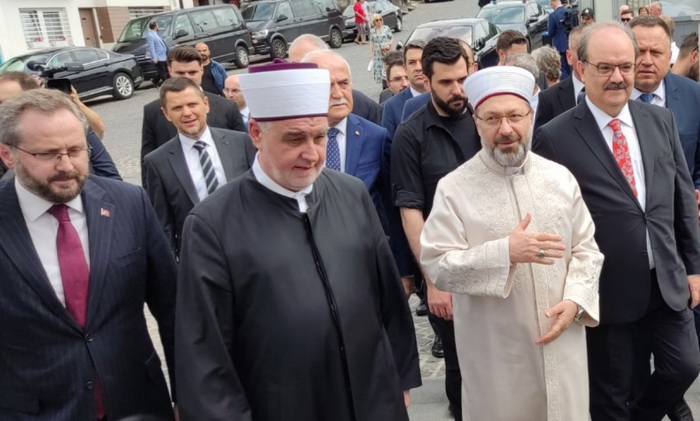 Počela ceremonija otvaranja nove Upravne zgrade Rijaseta IZBiH