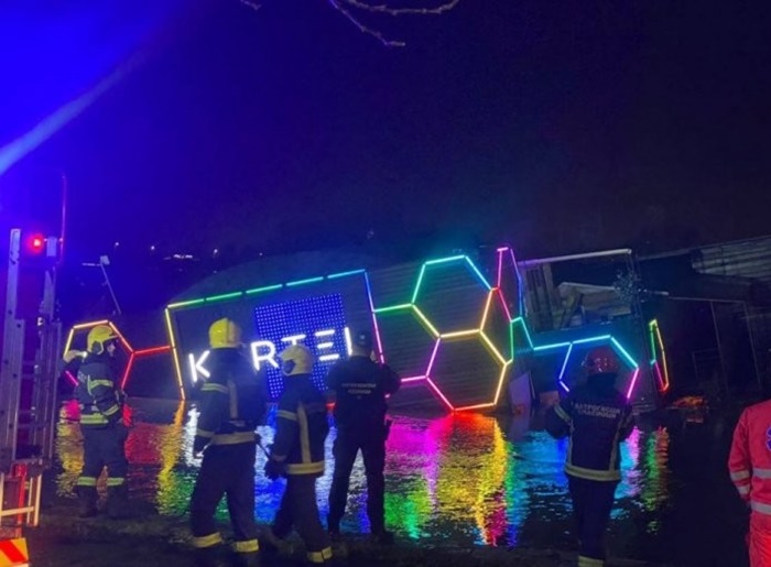 Potonuo popularni beogradski splav 'Kartel', gosti u panici bježali