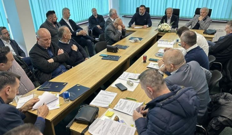 Potpisani ugovori o sufinansiranju izgradnje infrastrukture u deset ...