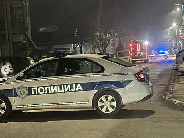 Pucnjava u Srbiji: Više ranjenih u kafani, napadač u bijegu Pucnjava u Srbiji: Više ranjenih u kafani, napadač u bijegu