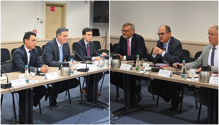 Schmidt i Bećirović: Političari se moraju pridržavati ustavnog okvira BiH