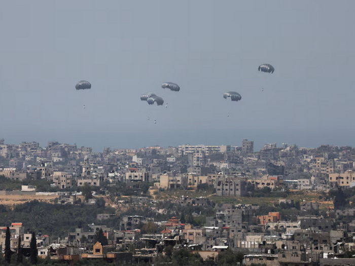 Španska vojska iz aviona ispustila 26 tona hrane u Pojas Gaze