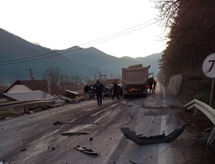 Teška saobraćajna nesreća na putu M-17 kod Žepča