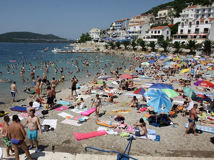 Uhapšen muškarac koji je pljačkao u Neumu