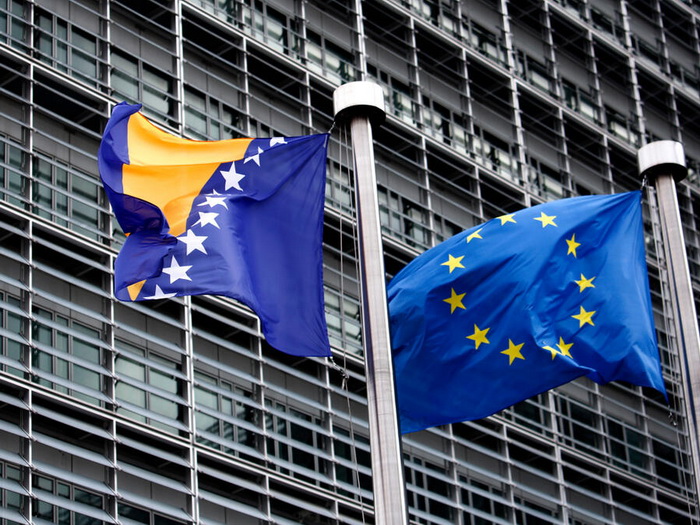 Vladajuće stranke u BiH zadovoljne odlukom Evropske komisije