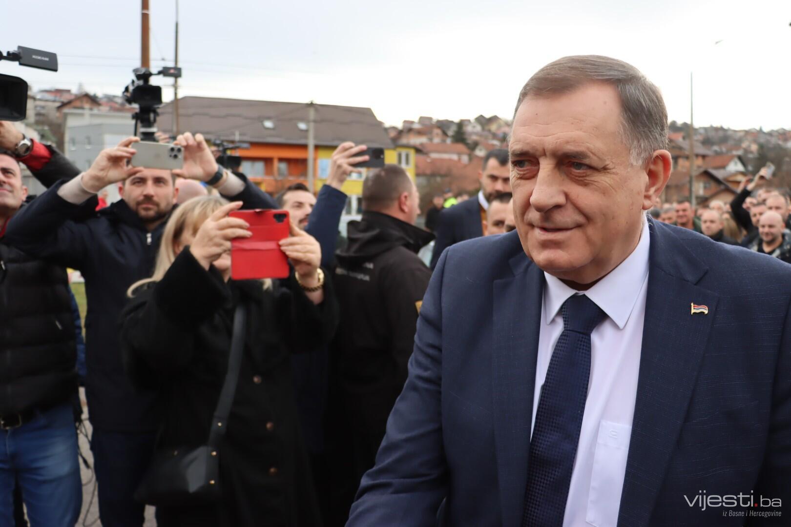 Dodik stigao na Sud BiH, traži da se suđenje vrati na početak!