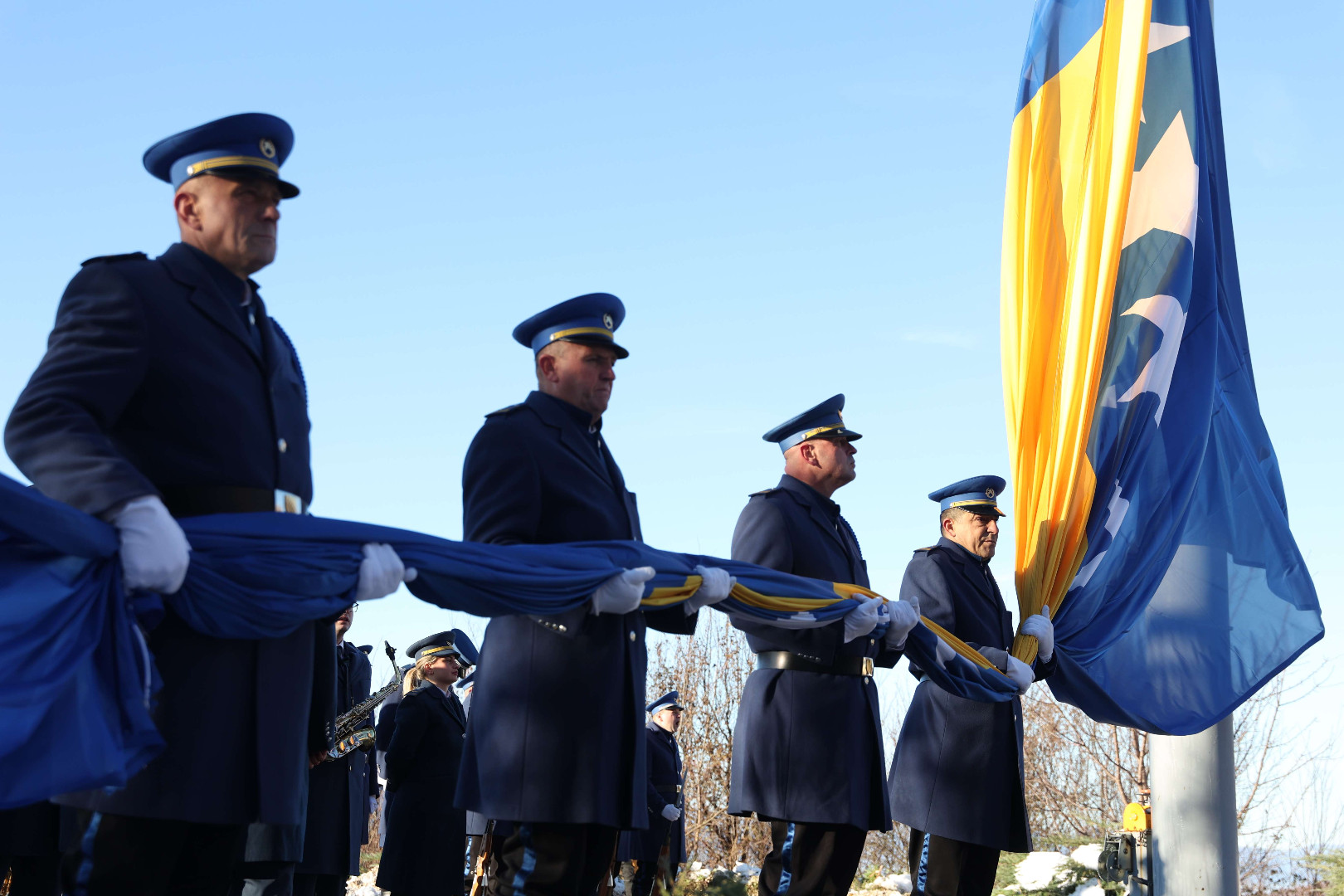 Foto: Na brdu Hum vijori se zastava BiH povodom Dana državnosti!
